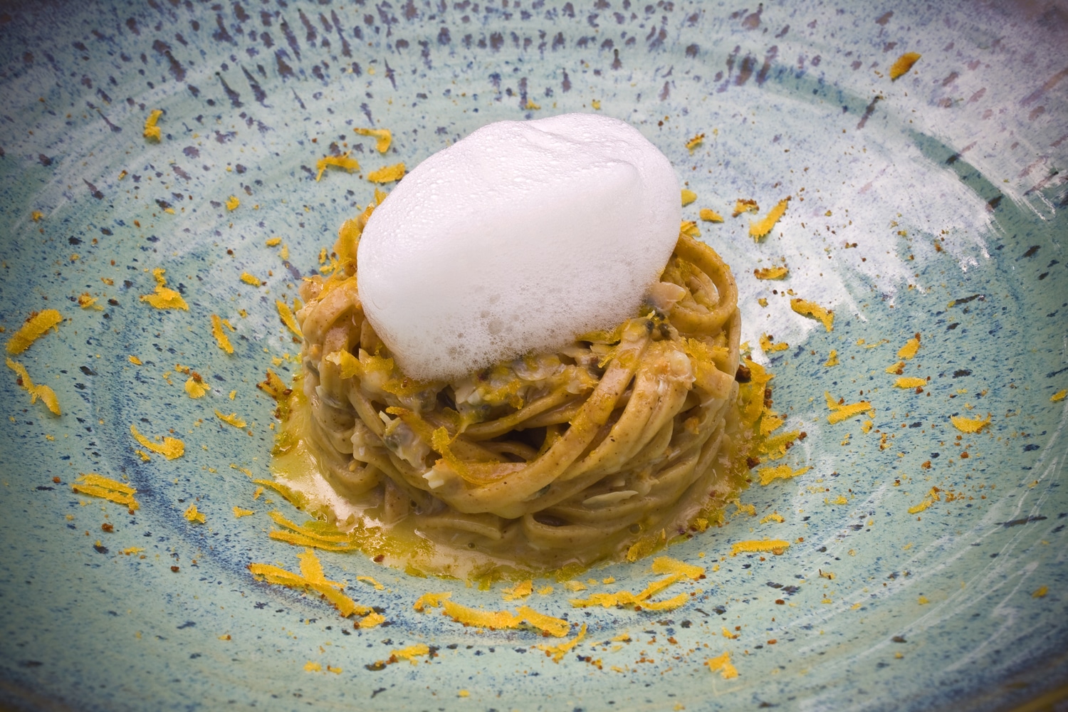 TAGLIATELLE AL GRANO ARSO CON ARSELLE, BOTTARGA E ARIA DI MARE; DI ...